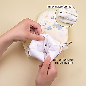 Professional Silicone Oven Mitts,Heat Resistant Waterproof Gloves, Anti-scalding Chef Cooking and Baking Pothholders, Flexible Oven Gloves with Quilted Liner,1 Pair, 11.6 Inch (Dinosaur)