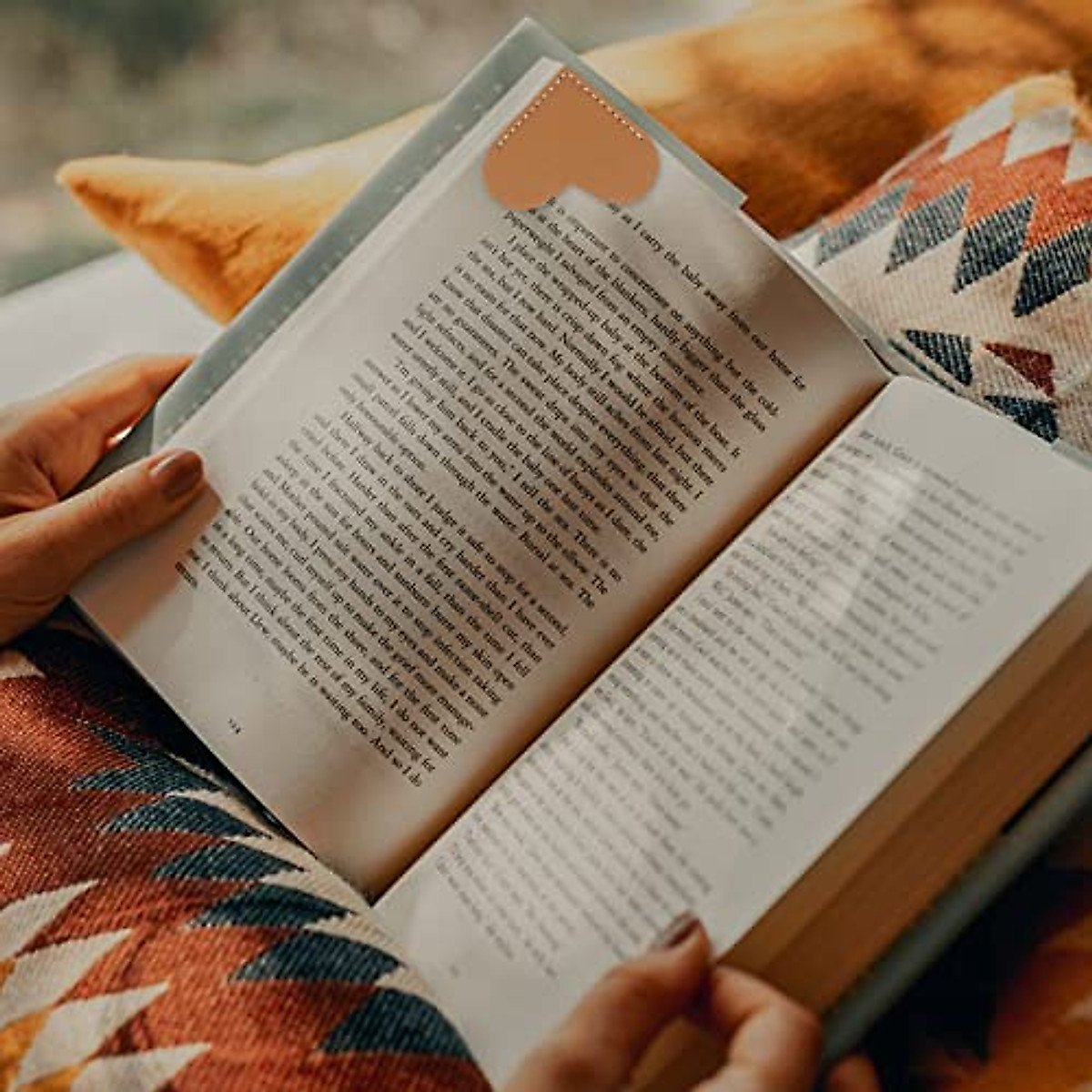 6 Pcs Leather Heart Bookmark,Cute Bookmarks for Women, Handmade Book Accessories for Reading Lovers, Bookworms' Gifts, Book Lover's Favorites