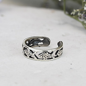 AeraVida Fish Filigree in 925 Sterling Silver Adjustable Band Toe or Pinky Ring | Fish Rings for Women | Fashion Jewelry Gift