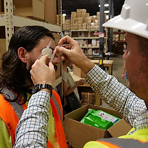 PhysiciansCare 5-Piece Eye Wash Kit with Oval Eye Pads, First Aid Adhesive Strips & Emergency Eye Rinse