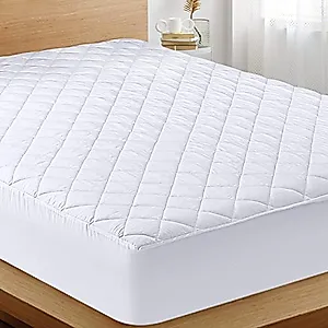 Utopia Bedding Quilted Fitted Mattress Pad (King) - Elastic Fitted Mattress Protector - Mattress Cover Stretches up to 16 Inches Deep - Machine Washable Mattress Topper