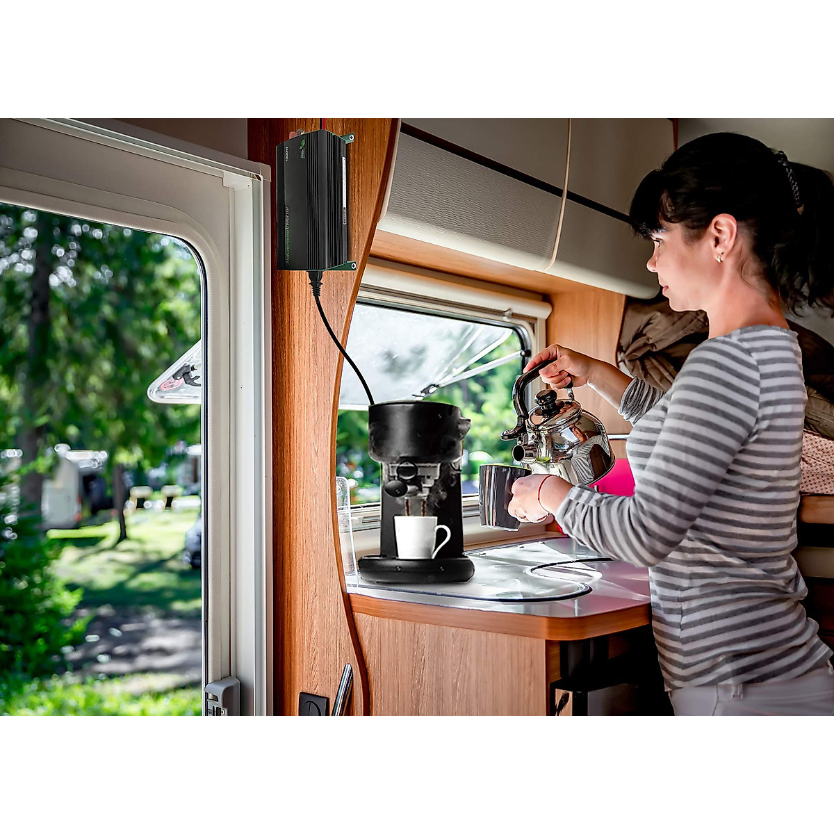 1000-Watt Pure Sine Wave Inverter