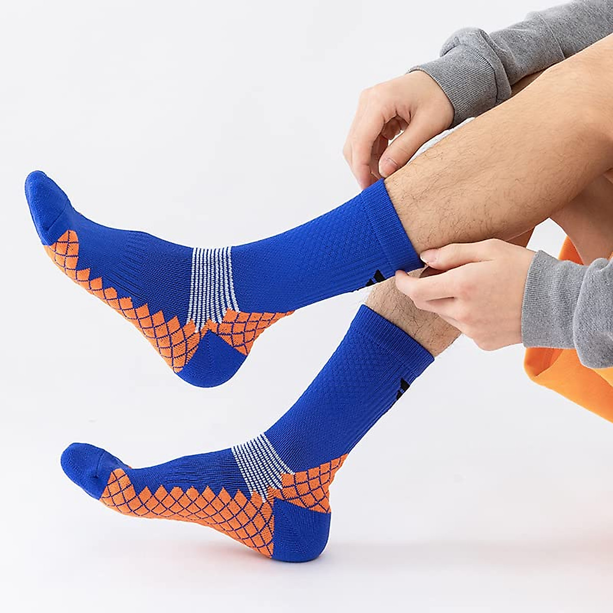 YWSLRC Mens Athletic Socks Elite Basketball Socks-Performance Thick Cushioned Sport Training Running Compression Crew Sock (Multicolor)