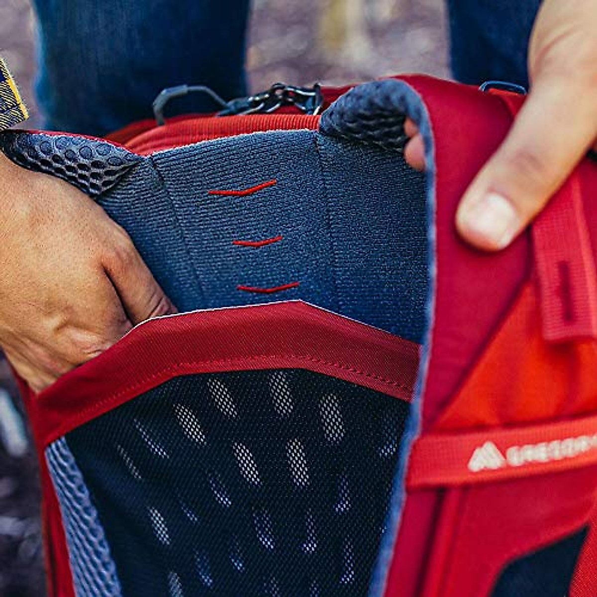 Gregory Traveling, Pixel Black,One Size,121118-5466