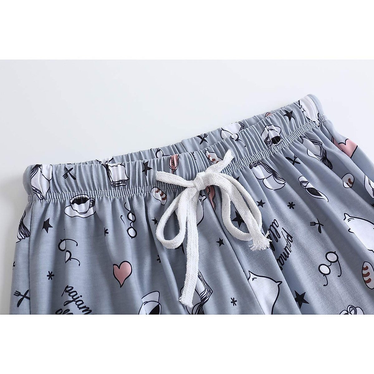 VENTELAN Pajamas Women Short Sleeve Capri PJS Cute Sleepwear Set, Grey-Coffee, Large(US 12-14)