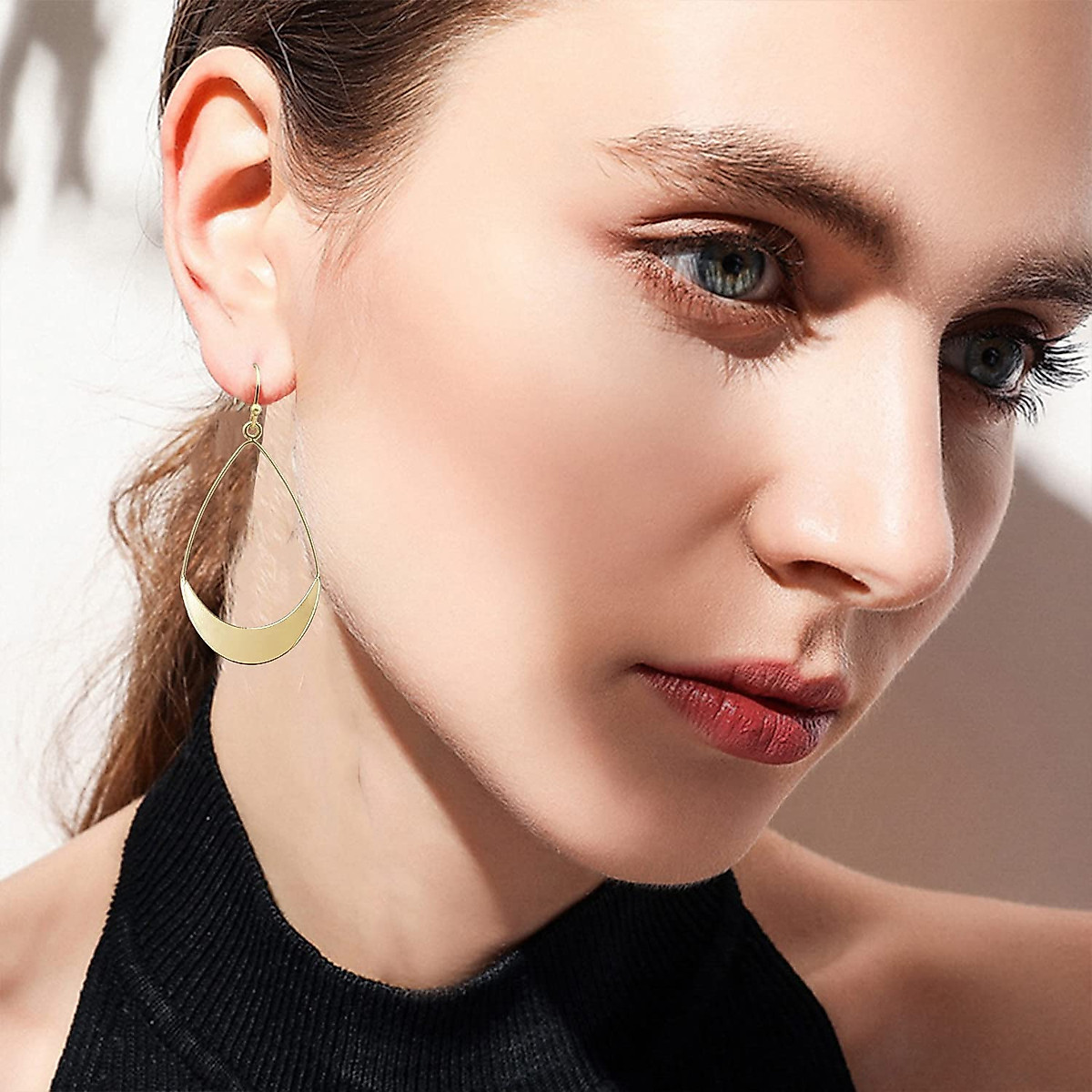 TIANHONGYAN Simple Lightweight Drop Dangle Earrings Boho Gold and Silver Teardrop Earrings for Women Jewelry Gifts (gold)