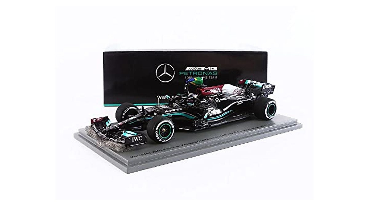 Mint Models Hamilton F1 Winner 2021 - 1:43 Scale Model
