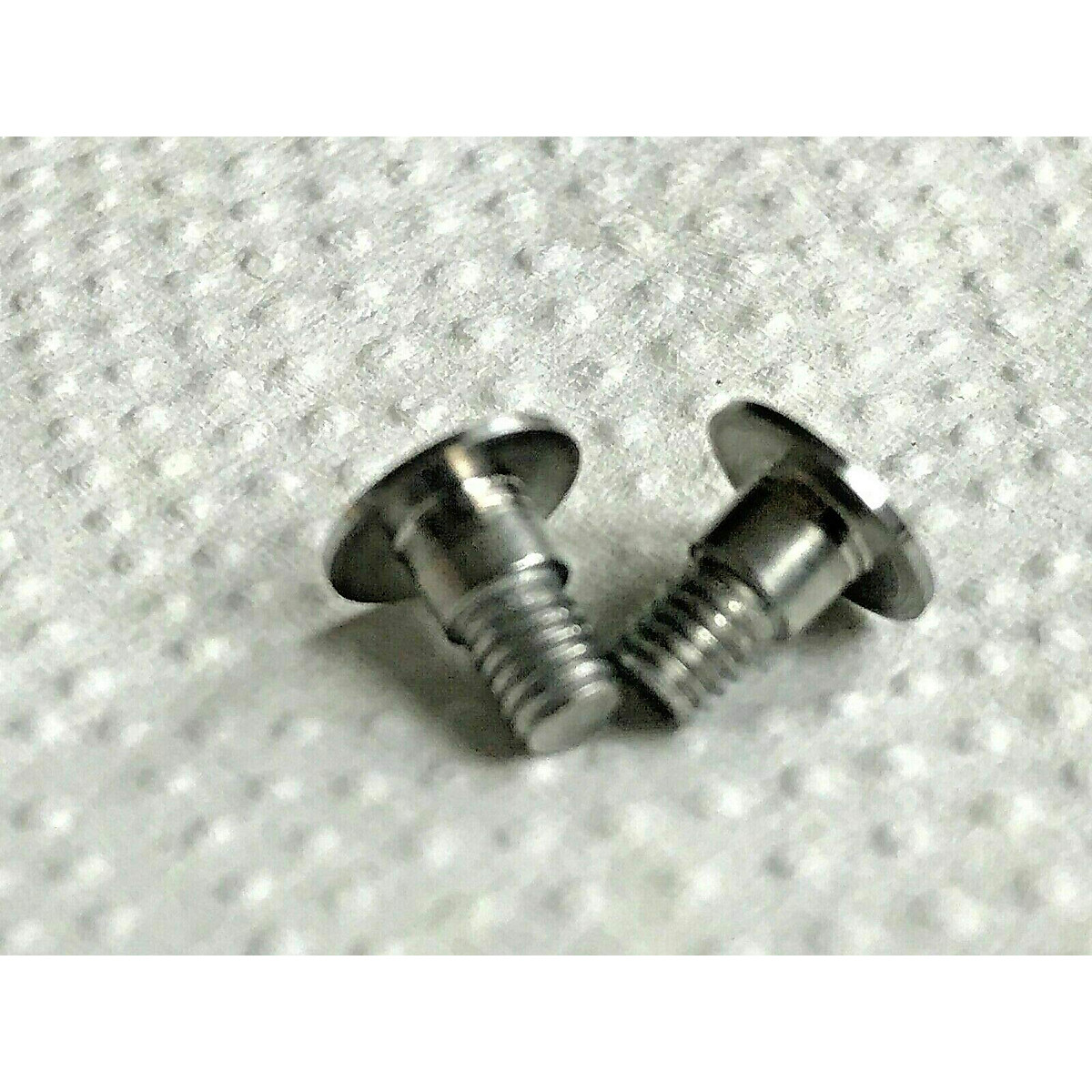 T8 Antenna Plate Screws (2pcs) Replacement for Mac Mini Unibody A1347 (Mid 2010-Late 2012)