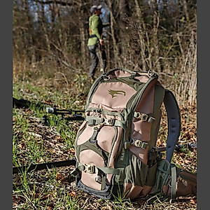 Elevation Hunt Emergent 1800 Pack Olive/tan