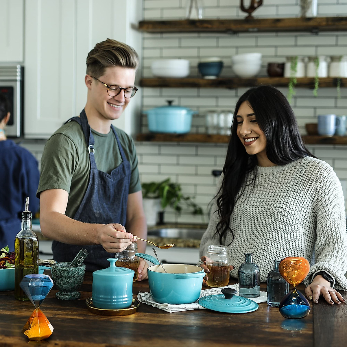 Hourglass Sand Timer Hour Glasses with Sand 30 Minutes & 15 Minute Hourglass Blue Timer Sand Clock Set of 2, Orange Hour Glasses Decorative Sand Watch for Yoga,Study Timer,Game,Desk,Office,Kitchen