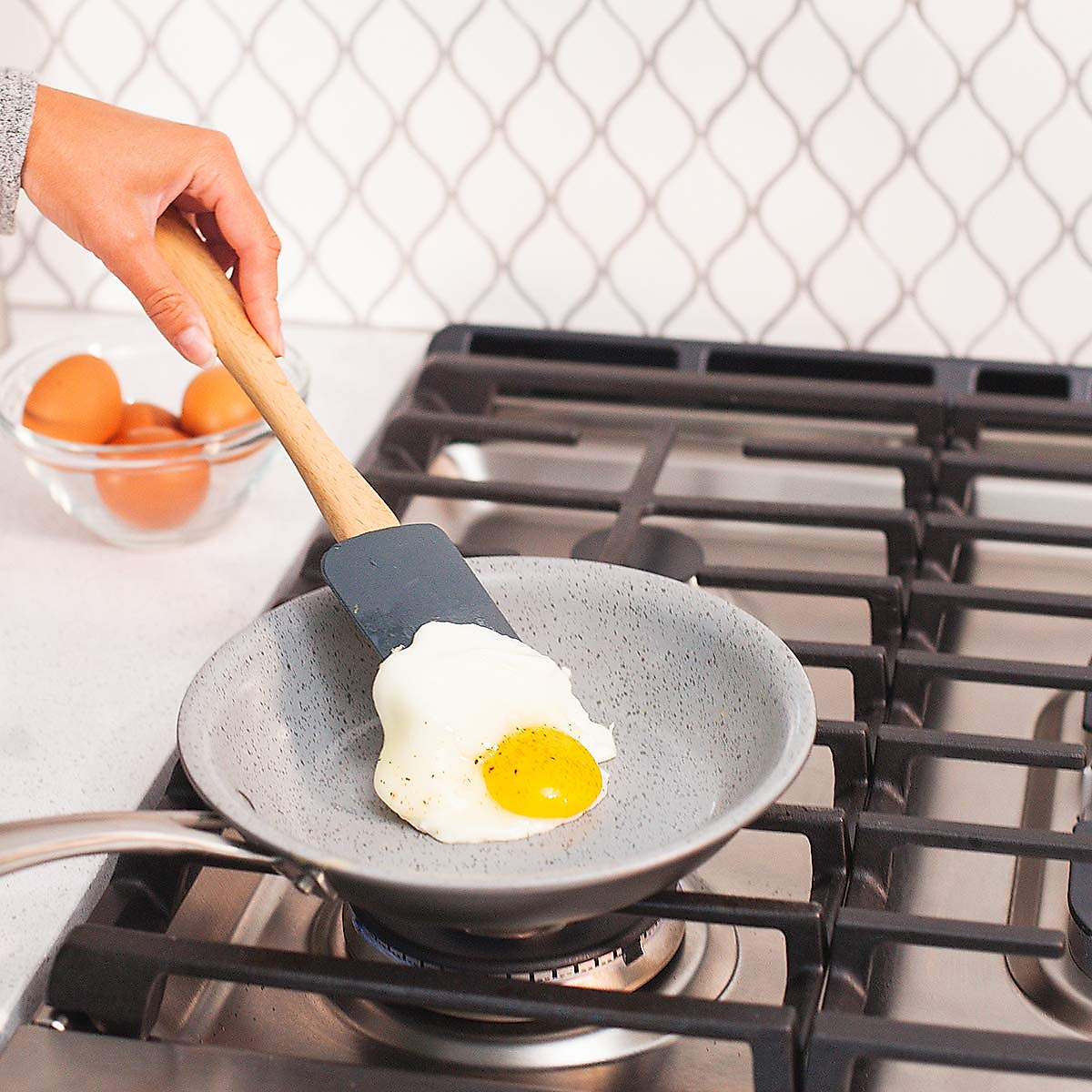 Trudeau Pure Ceramic Frying Pan, 8-Inch, Grey