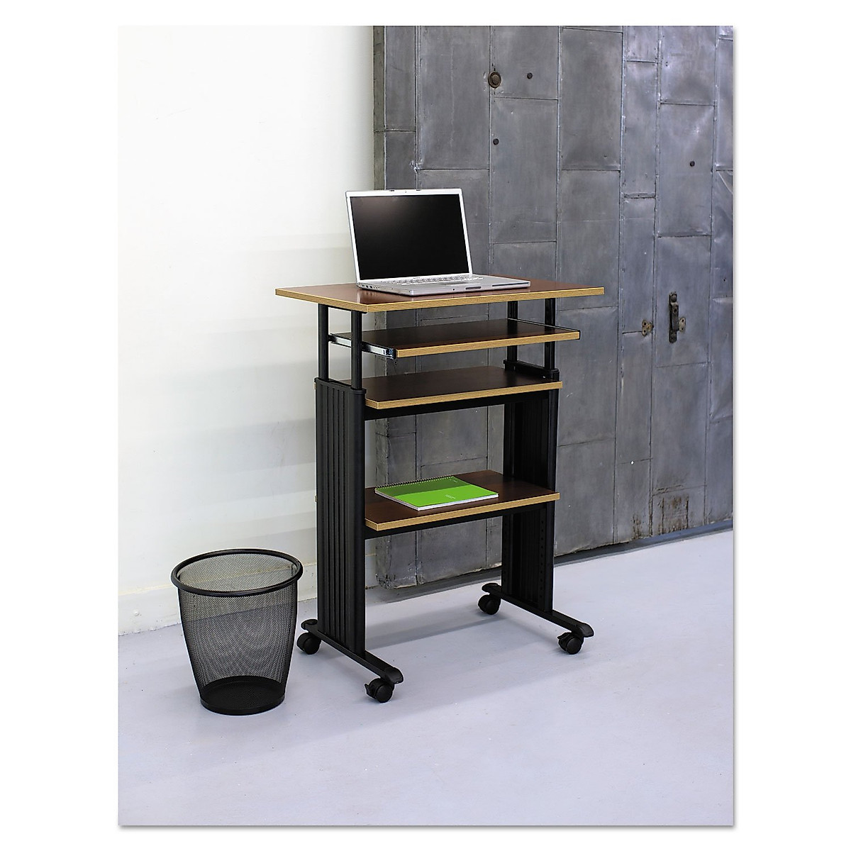 Safco 9717BL Onyx Round Mesh Wastebasket Steel Mesh 5gal Black