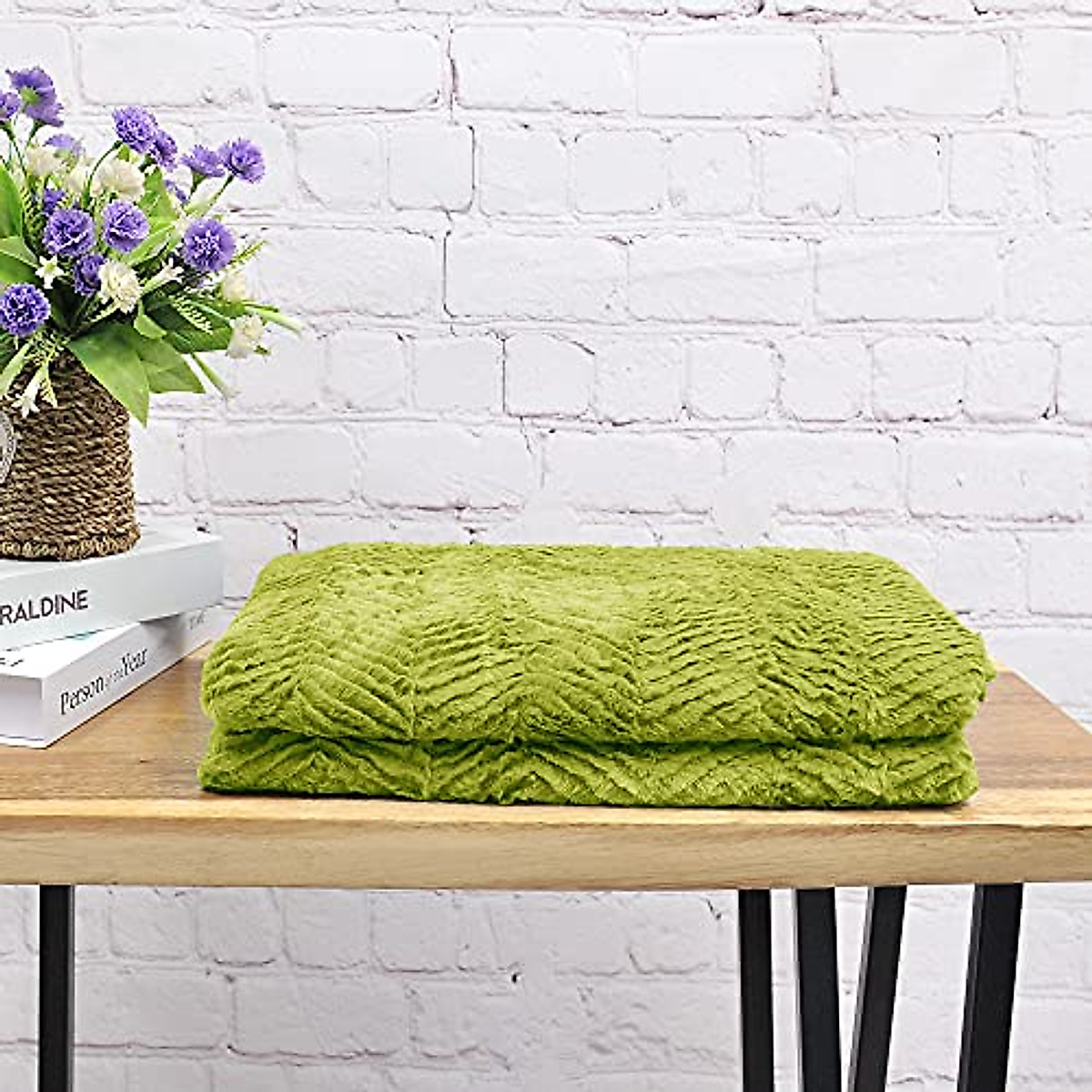 Home Soft Things Green Herringbone Brushed Throw Blanket, 50'' x 60'', Dark Citron, Lightweight Fluffy Plush Comfy Cozy Couch Bed Covers Suitable for Kids Adults Friends Home Décor