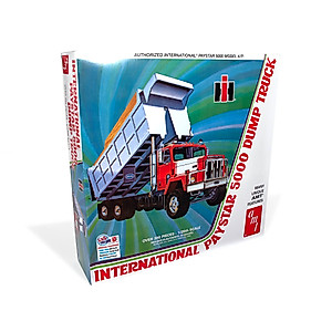 AMT IH Paystar 5000 Dump Truck 1:25 Scale Model Kit