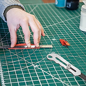 Box Cutter, 2 Pack Stainless Steel Utility Knife, Heavy Duty Box Cutter with 20PCS Replaceable Blades (18mm Wide), Multi-purpose Utility Knives, Retractable Box Cardboard Cutter for Carpet, Craft, DIY