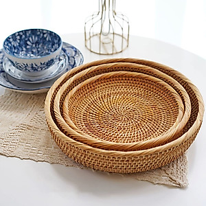 Rattan Fruit Bread Baskets, Stackable Round Handwoven Food Serving Tray Tabletop Decorative Basket for Organizing Kitchen Countertop Serving Nuts Candy Cracker Vegetables (7.9 in)