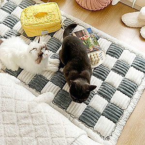 Funnyfuzzy Cream-Coloured Large Plaid Square Pet Mat Bed Couch Cover - Premium Cotton, Cozy Dog Couch Cover - Cream, Funny Fuzzy Pet Accessories