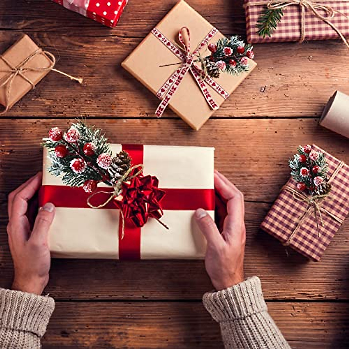 KEEPAA 10Pcs Christmas Artificial Berries Pine Cones Stems Decor, Faux Red Berry Stem Simulation Pinecones Branches for Xmas Tree Decorations, Floral Arrangement DIY Wreath Winter Holiday Décor