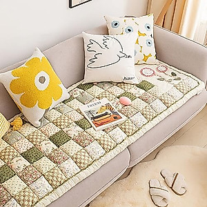 HOMEREFROM Dog Couch Cover Protector, Couch Cover for Dogs Washable Pet Bed Couch Cover, Non-Slip Pet Friendly Sofa Cover for Large Dogs (Red, 27.55 * 82.67)