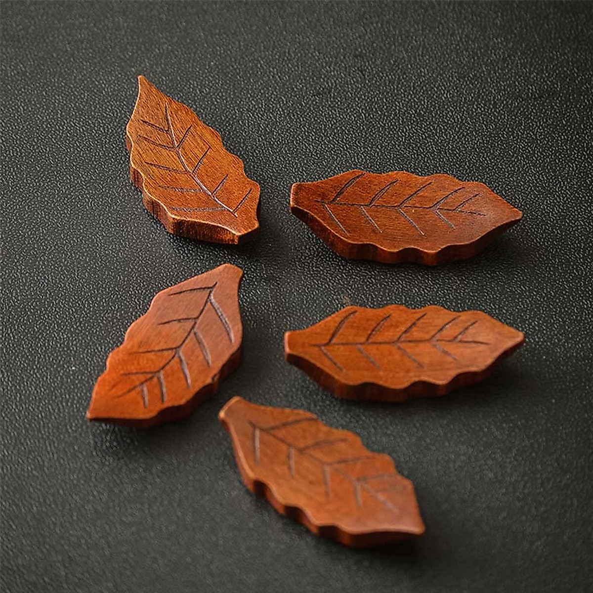 4PCS Natural Wooden Leaf Shape Wooden Chopstick Rest Japanese-Style Chopstick Stand for Home Restaurant Kitchen Table