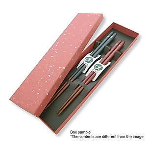 Japanese Natural Lacquered Wooden Chopsticks - Set of 2 Pairs - with Gift Box (Black 9.25 in and Red 8.46 in) - Handmade - Dishwasher-Safe