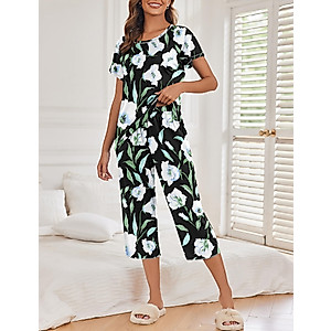 Ekouaer Women's Capri Pajama Sets Floral Print Short Sleeve Sleepwear Top and Capri Pants 2 Piece Loungewear with Pockets Black White Lily XXL