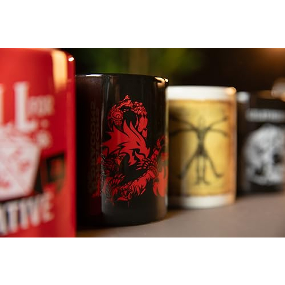 Konix Dungeons & Dragons Mug - Ceramic Mug - 320ml - Monsters - Black & Red
