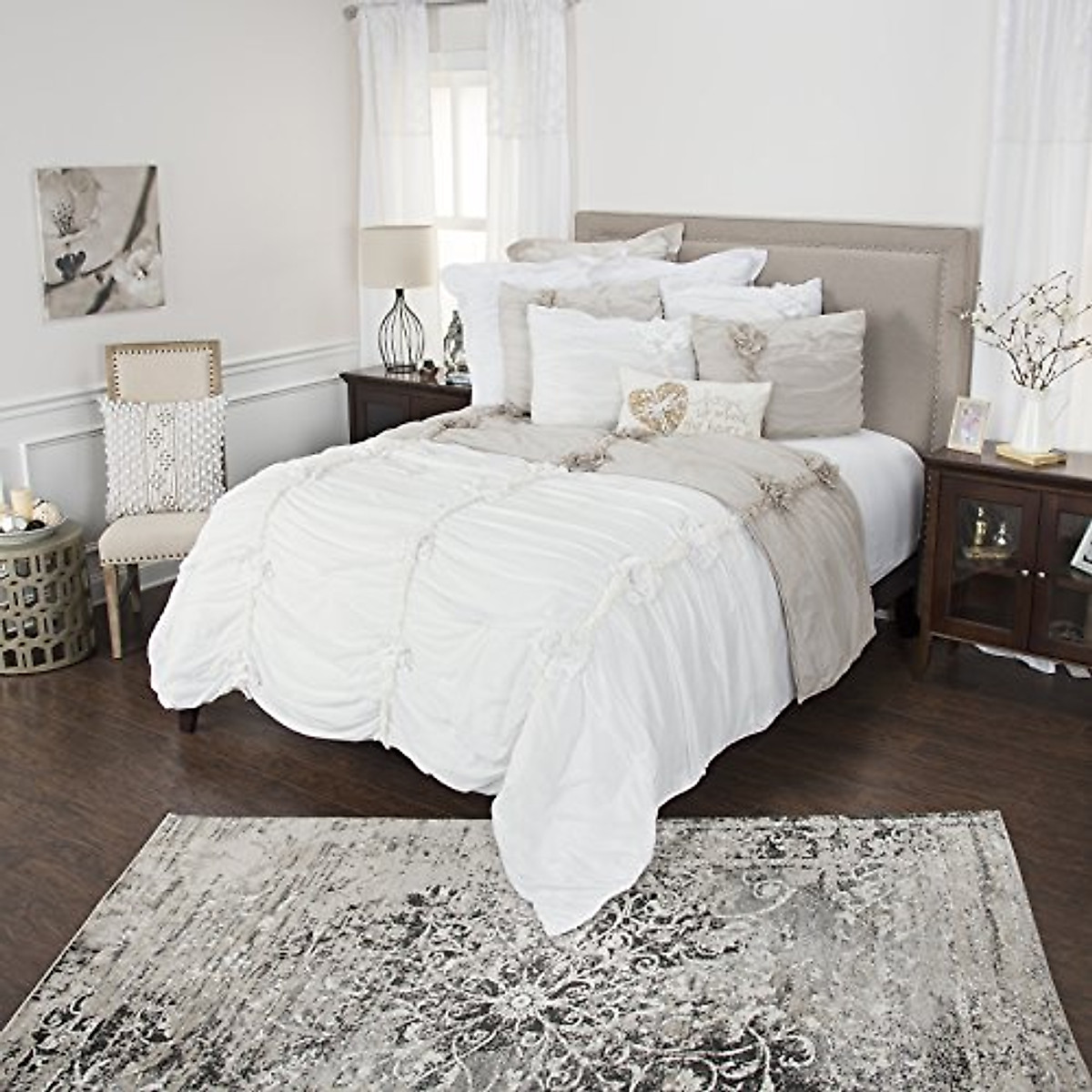 Rizzy Home | BQ4332 | Polyester Quilt | 106"x92" White/Neutral/ Stripe