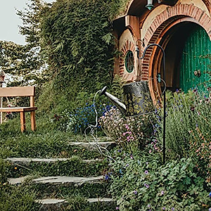 Watering Can with Lights, Solar Lights Outdoor Butterfly Art Garden Decor Hanging Metal Waterproof Solar Lanterns for Walkway Yard Pathway Patio Gardening Gift for Mom Grandma