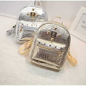2022 New Mini Backpack Leisure PU Small Backpack Crocodile School Bag Rivet Handbag (?)