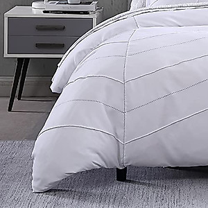 City Scene - King Duvet Cover Set, Reversible Bedding with Matching Shams, All Season Home Decor (Chloe White, King)