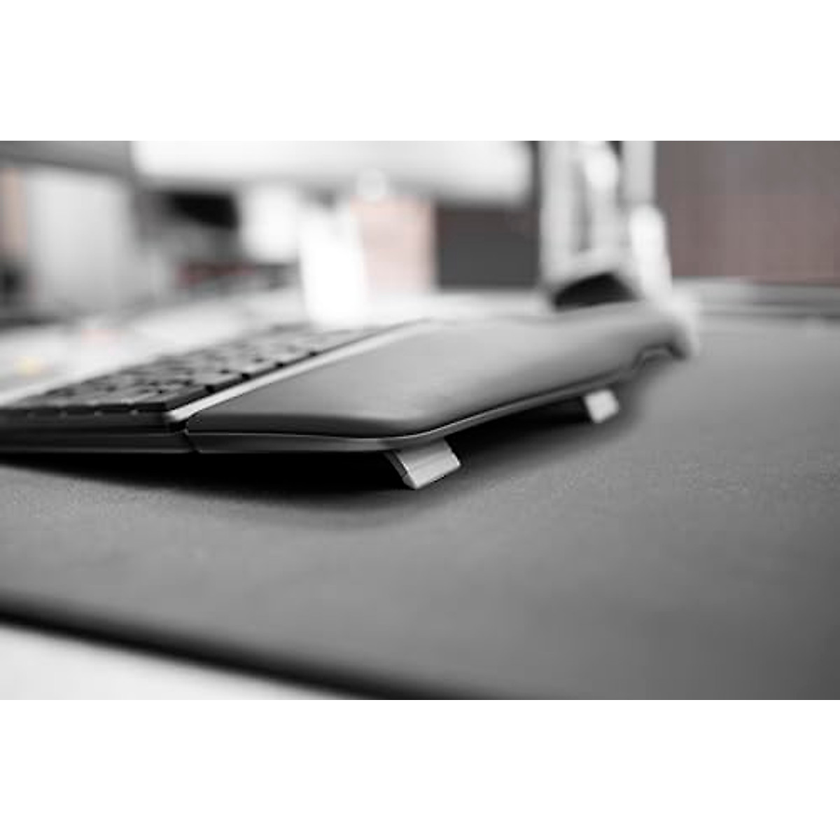 CHERRY KC 4500 Ergo, International Layout, QWERTY Keyboard, Ergonomic Keyboard, with Padded Palm Rest, Wired Keyboard, Black