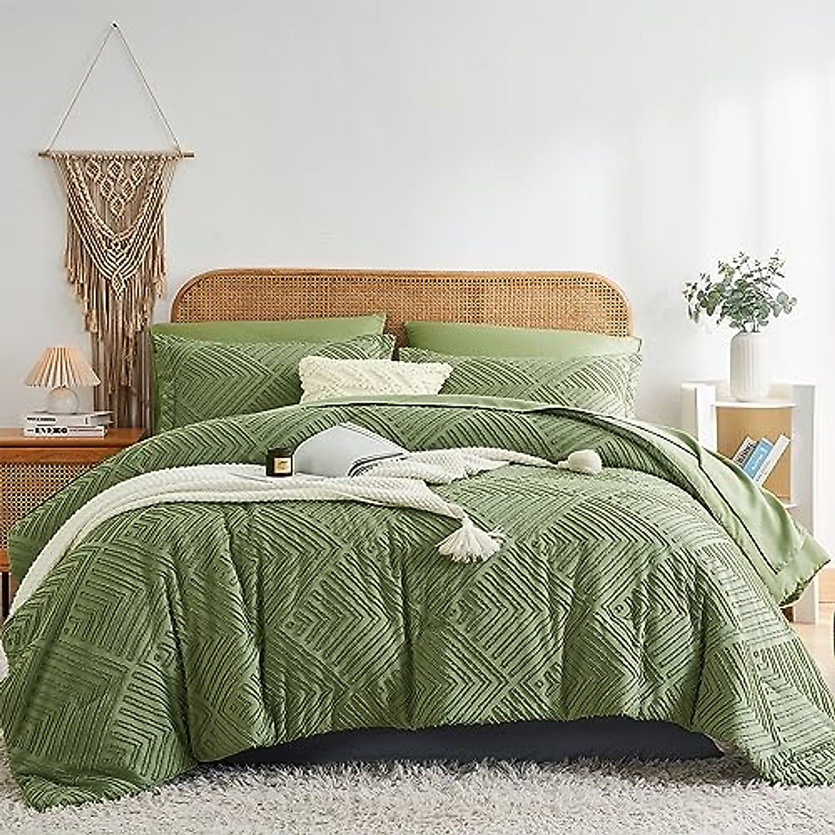 WURUIBO Green Queen Comforter Set 7 Piece Bed in a Bag,Tufted Shabby Chic Boho Bedding Comforter Sets,Soft Microfiber Textured Complete Bedding Set for All Season (Green,Queen)