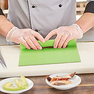 3 Pieces Kitchen Sushi Rolling Mat Non Stick Sushi Making Kit Japanese Plastic Sushi Rolling Maker Homemade for Home Kitchen DIY Sushi Plate Mat (Green)