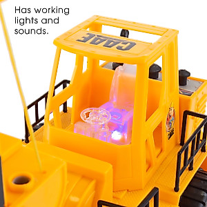 Hey! Play! Remote Control Toy Forklift– 1:24 Scale, Fully Functional RC Fork Truck with Lights and Sound, Includes Pallet, Pretend Barrel for Kids,Brown/a