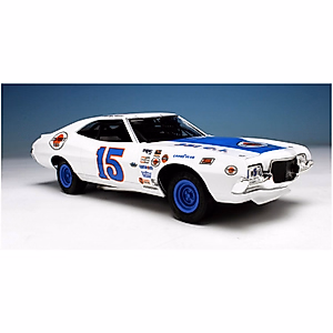 C.P.M. MPC MPC839 1:25 Scale Bobby Isaac Ford Torino Stock Car Model Kit