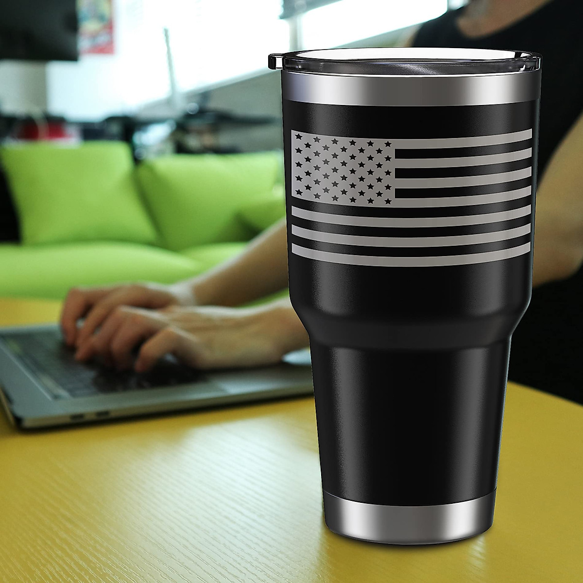 HEATO USA Flag Tumbler 20 oz, Double Wall Stainless Steel Insulated Travel Mug Coffee Cup with Lid for Ice Drinks & Hot Drinks (Black)