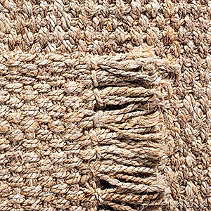 SAFAVIEH Natural Fiber Collection Runner Rug - 2'6" x 6', Natural, Handmade Tassel Jute, Ideal for High Traffic Areas in Living Room, Bedroom (NF467A)