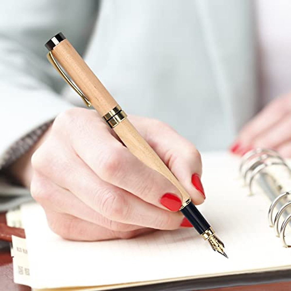 Ayiaren Best Wood Fountain Pen with 8 Ink and Gift Box, Wooden Ink Pen Fancy Vintage Fountain Pen Writing Nib Pen Calligraphy Pens Fountain Pen