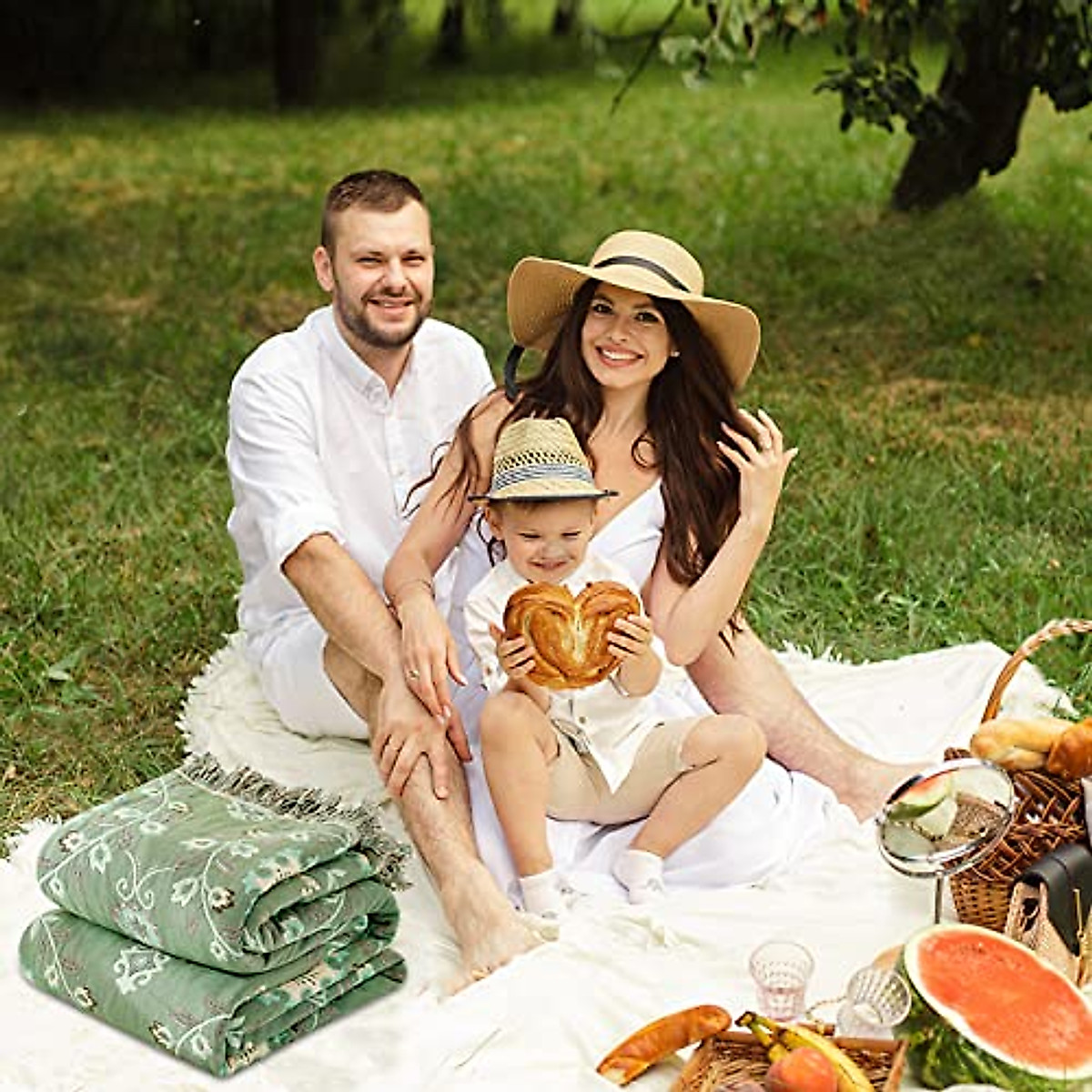 Skrmisda Bohemian Throw Blanket, Boho Blankets 90x98 Inch King Cotton Reversible Ultra Soft Light Quilt Comfy Cozy Bedding Coverlet Sofa Throw(Green+Beige)