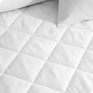 Bare Home Waterproof Quilted Mattress Pad (Full) - Cooling Mattress Topper - Protects Against Spills - Easily Washable - Elastic Fitted Mattress Cover - Stretch-to-Fit up to 15 Inches Deep (Full)
