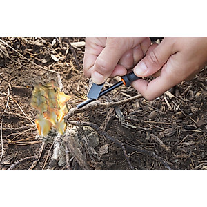 SE Flint and Striker with Rubber Grip Handle - FS372