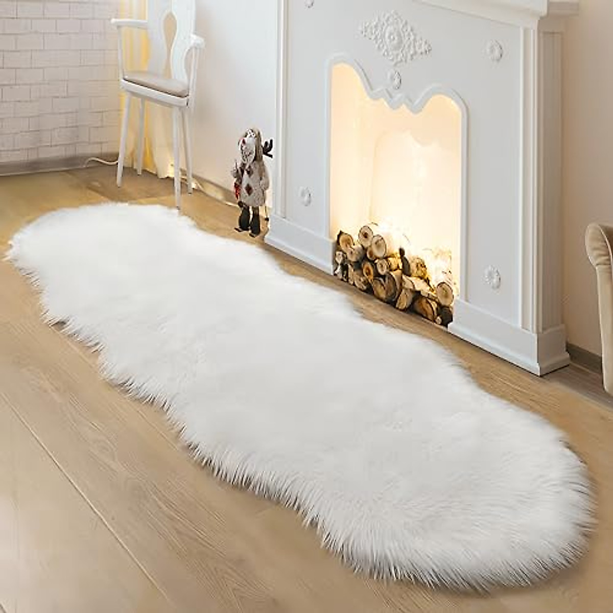 CKLZSAY White Faux Fur Sheepskin Rug Super Soft Fluffy Plush Rug Bedroom Floor Room Sofa Cushion Living Room Runners Bedside Rugs (2×6 ft Sheepskin White)