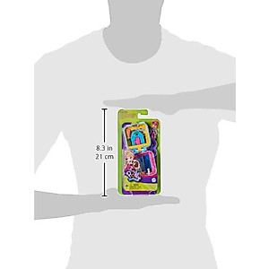 Polly Pocket Pet Center Compact with Removable Doghouse, Surprise Reveals, Photo Customization, Micro Doll with 5 Movable Joints, Great Gift for Ages 4 Years Old & Up