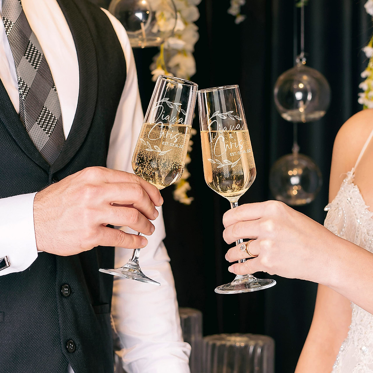 Be Burgundy Set of 2, Personalized Wedding Champagne Flutes, Floral, Toasting Glasses for Bride and Groom, Wedding Toast Glasses, Wedding Registry By Brides Name, Wedding Gift