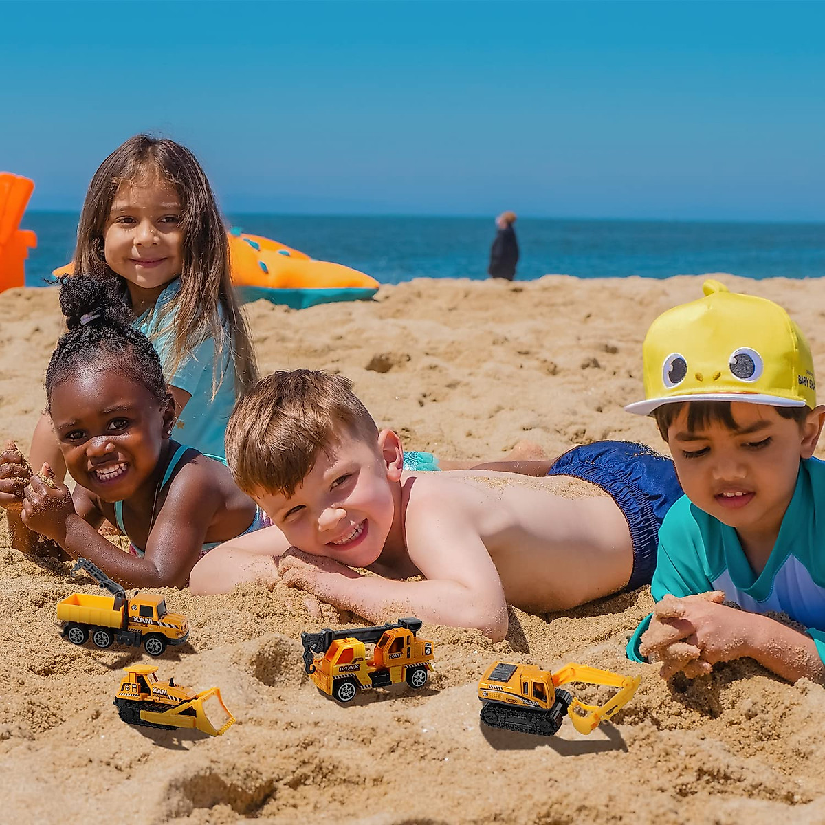 ANDOLO Construction Truck Toys, 6Pcs Mini Engineer Car Toys Small Construction Vehicle Bulldozer Roller Excavator Cement Mixer Truck Dump Tractor Cake Topper Party Favors Sand Beach Toy