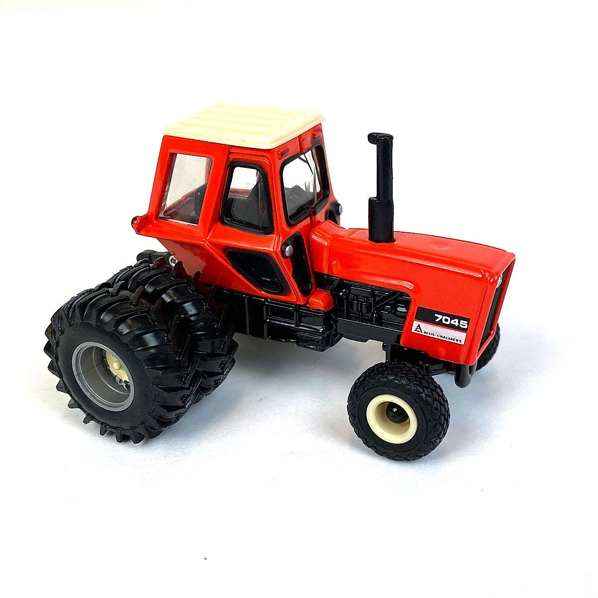 ERTL 1/64 Allis Chalmers 7045 w/Cab, Rear Duals & Diamond Tread Front Tires 16426