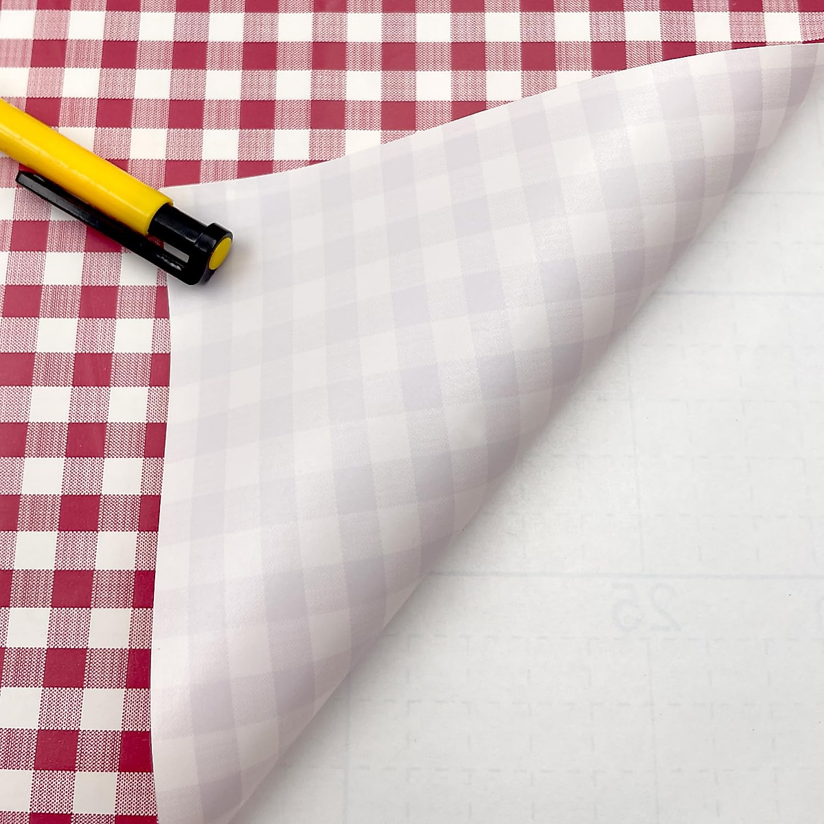 Yifely Red Holiday Gingham Drawer Paper Self-Adhesive Shelf Liner Makeup Cabinet Decor 17.7 Inch by 9.8 Feet