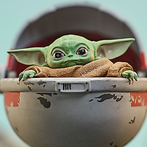 Diamond Select Toys Star Wars: The Mandalorian: The Child with Pram 1:6 Scale Statue, 5.5 inches