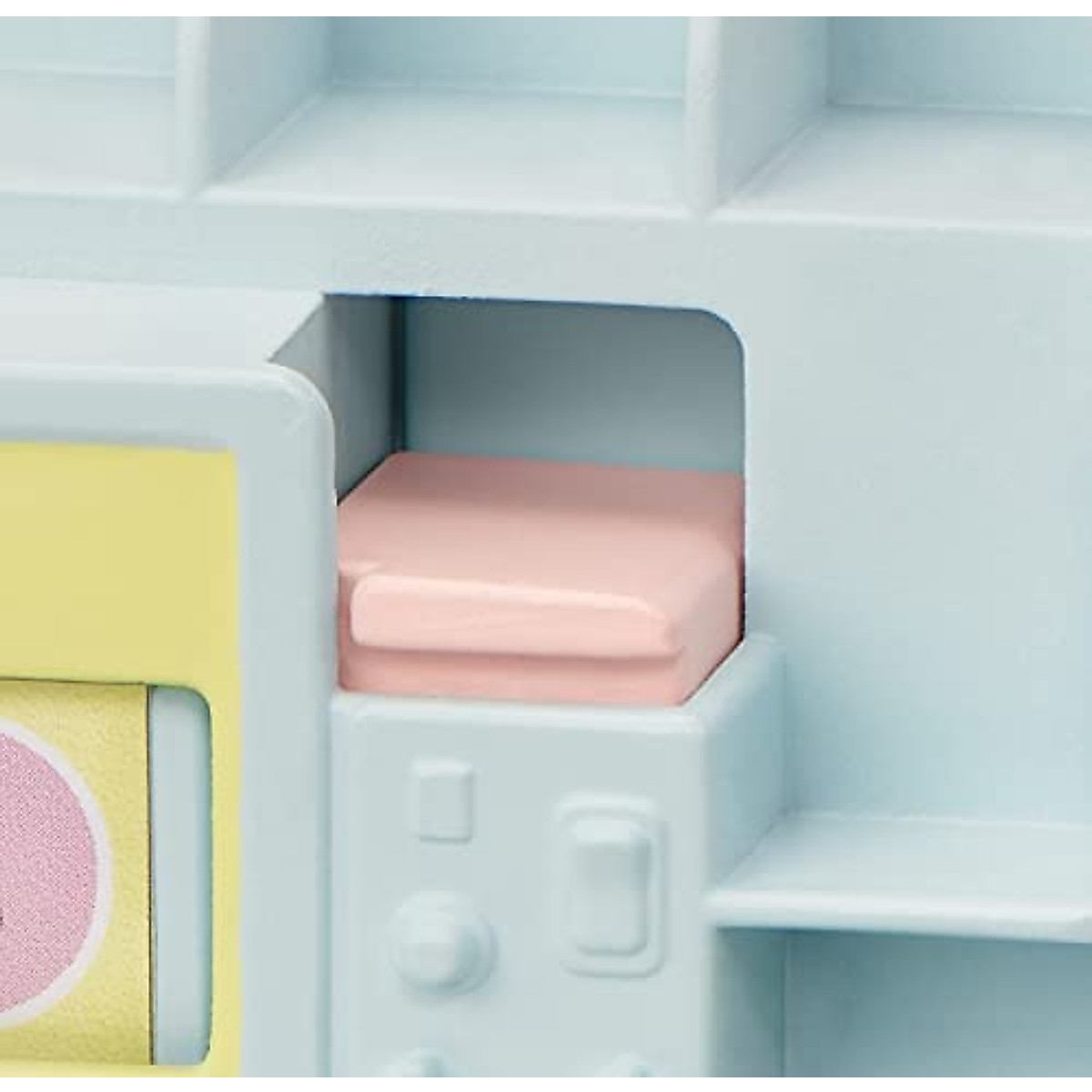 Calico Critters Village Doctor Starter Set, Dollhouse Playset with Figure and Accessories